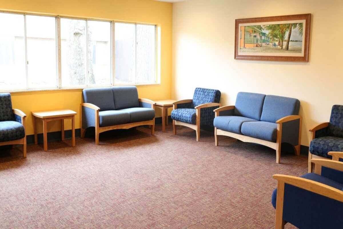 Lighthouse Behavioral Health Hospital Reviews, Costs, Program Details ...
