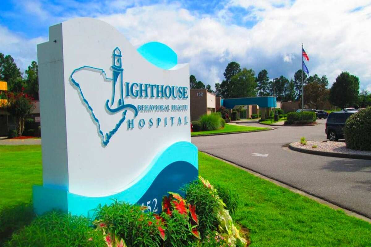 Lighthouse Behavioral Health Hospital Reviews, Costs, Program Details ...