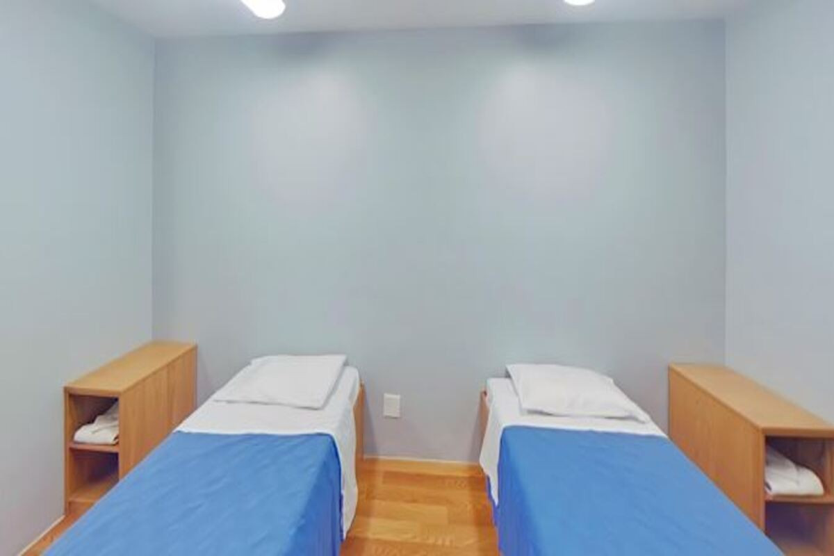 Pacific Grove Hospital Reviews, Costs, Program Details & Rating