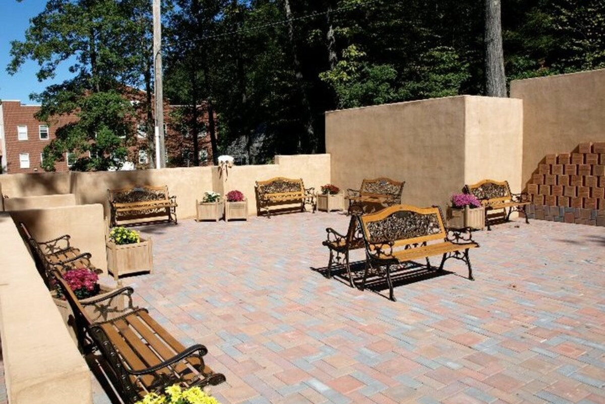 St. Christophers Inn Reviews, Costs, Program Details & Rating