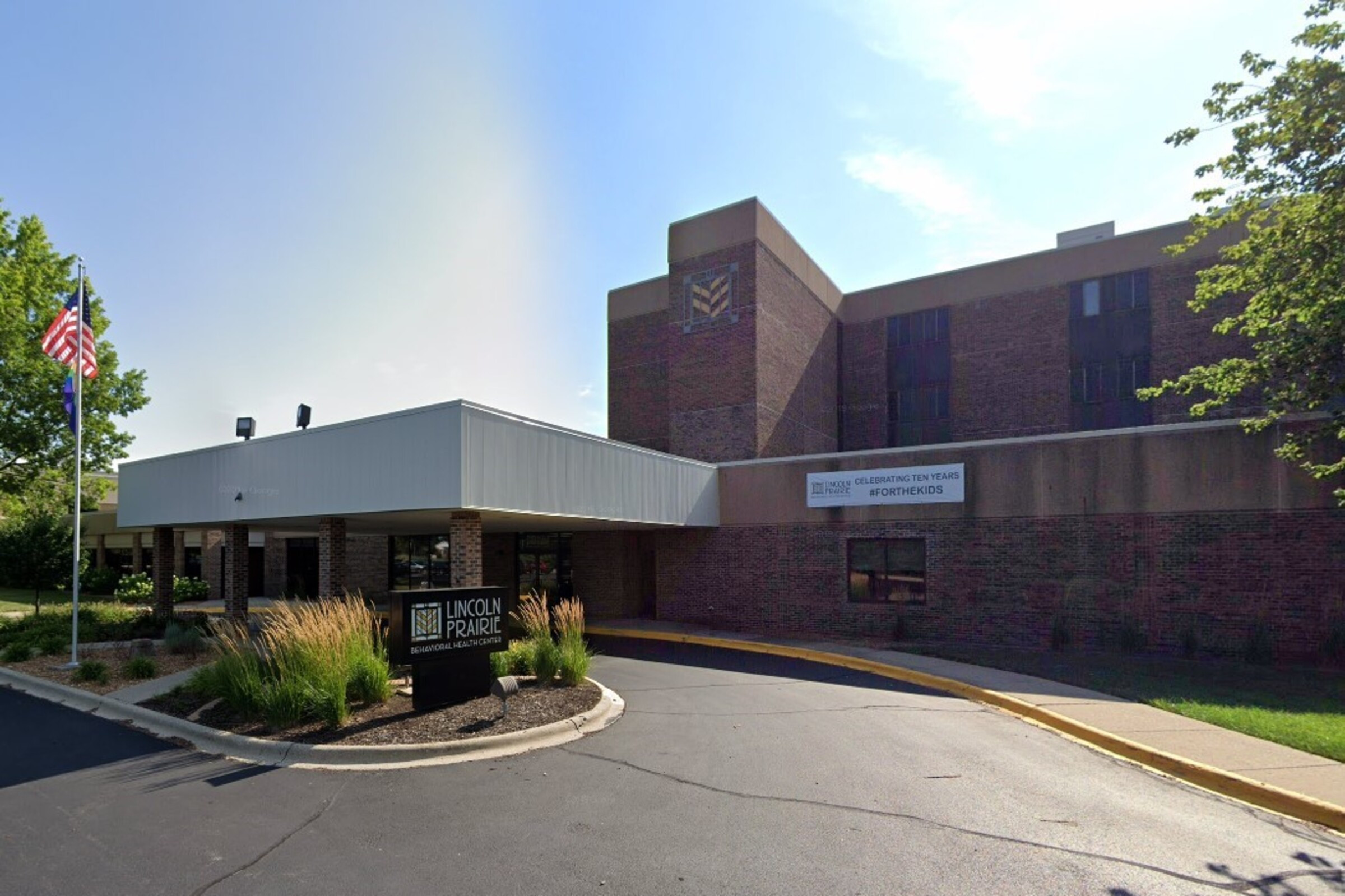 Lincoln Prairie Behavioral Health Center Reviews, Costs, Program ...
