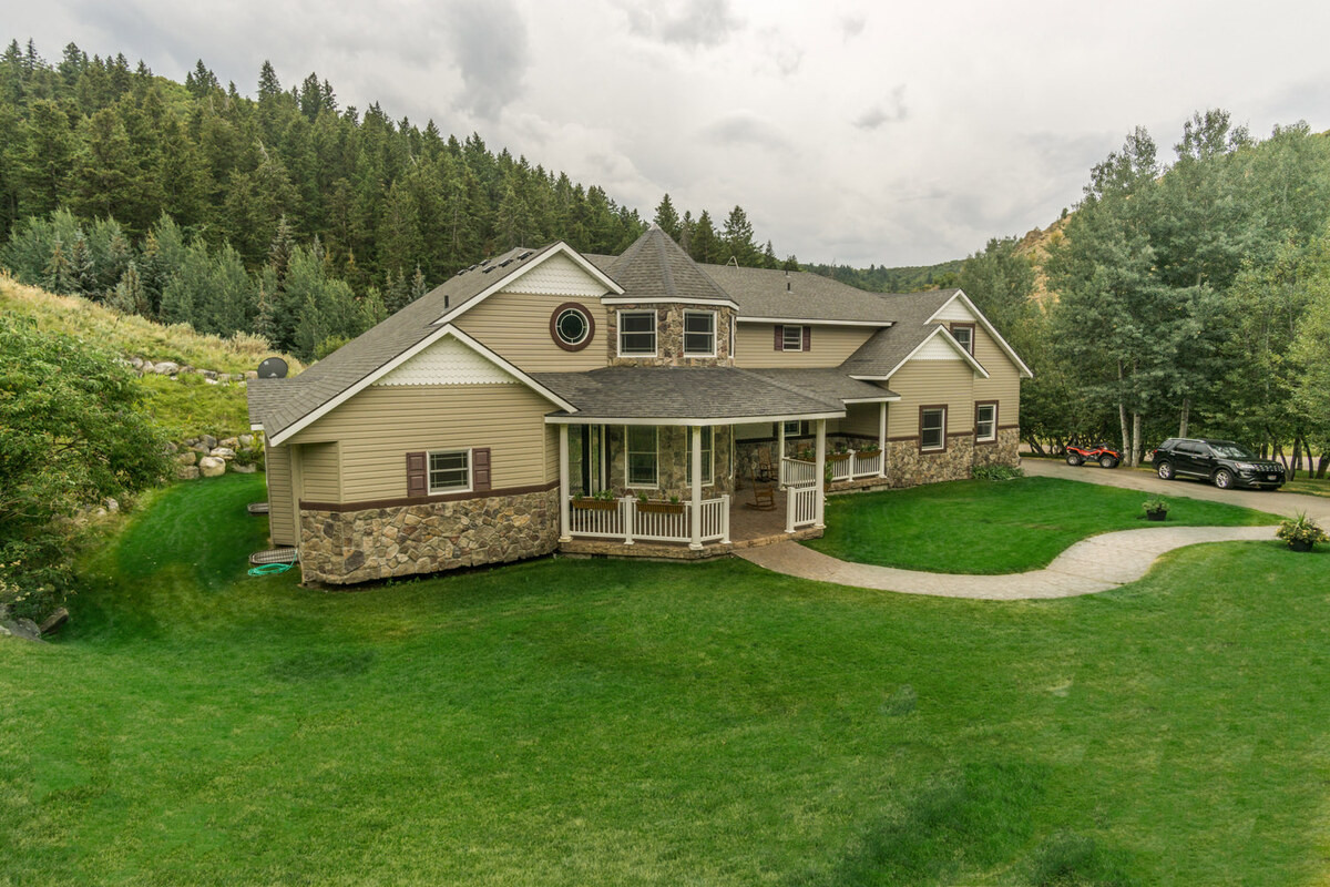 Moonlight Mountain Recovery Reviews, Costs, Program Details & Rating